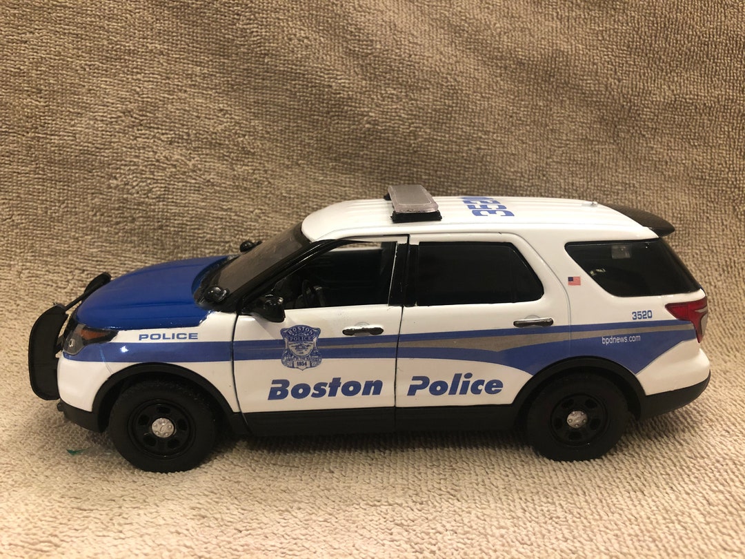 1/24 Scale Boston Police Diecast Ford Explorer Model Car With Working ...