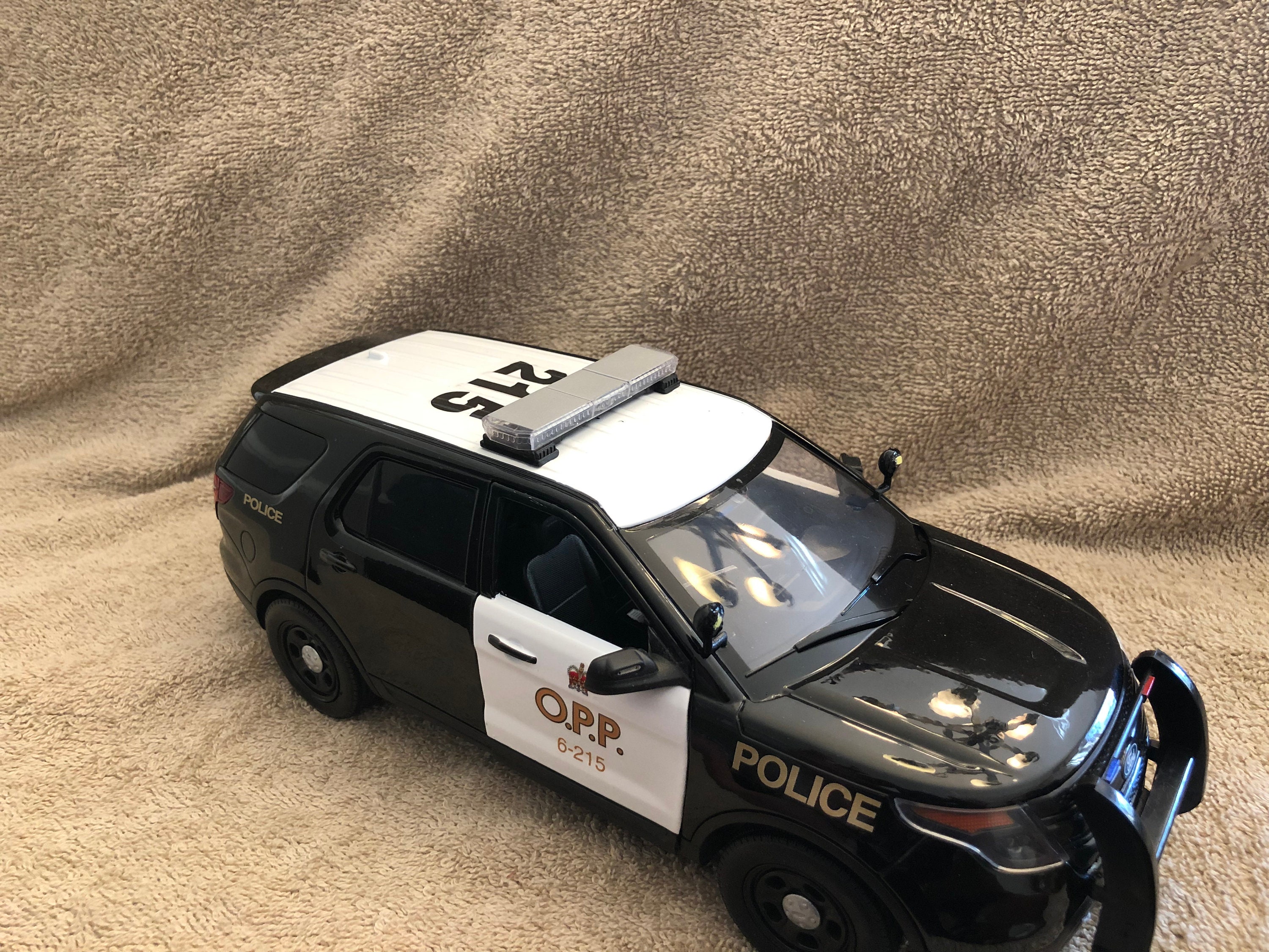 1/18 Scale O.P.P Canadian Police Die-cast Ford Explorer Model - Etsy Canada