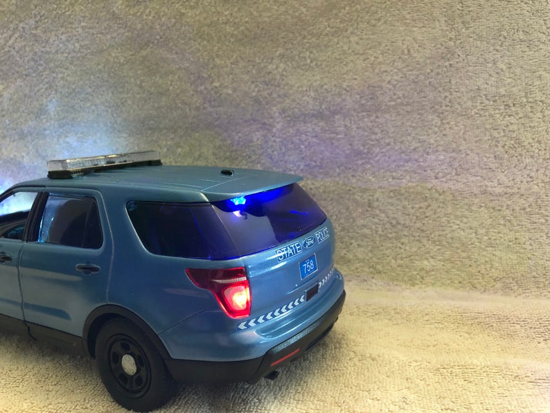 1/18 Scale Maine State Police Dept Die-cast Ford Explorer - Etsy