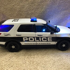 1/18 Scale Oxnard CA Police Die-cast Ford Explorer Model Replica With ...