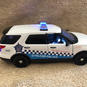 1/24 Scale Chicago Police Ford Explorer Diecast Model Car With Working ...