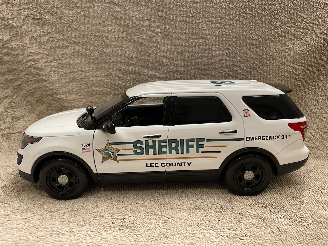 1/18 Scale Lee County Sheriffs Die-cast Ford Explorer Model Replica ...