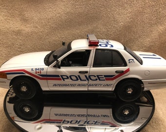 1/18 Scale Die-cast RCMP Police Ford Explorer Model Replica With ...