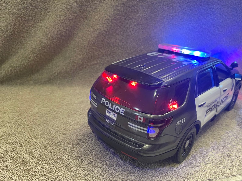 1/18 Scale Toronto Canada Police Die-cast Ford Explorer Model - Etsy