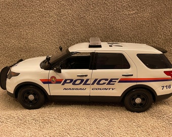 1/18 Scale Die-cast RCMP Police Ford Explorer Model Replica With ...