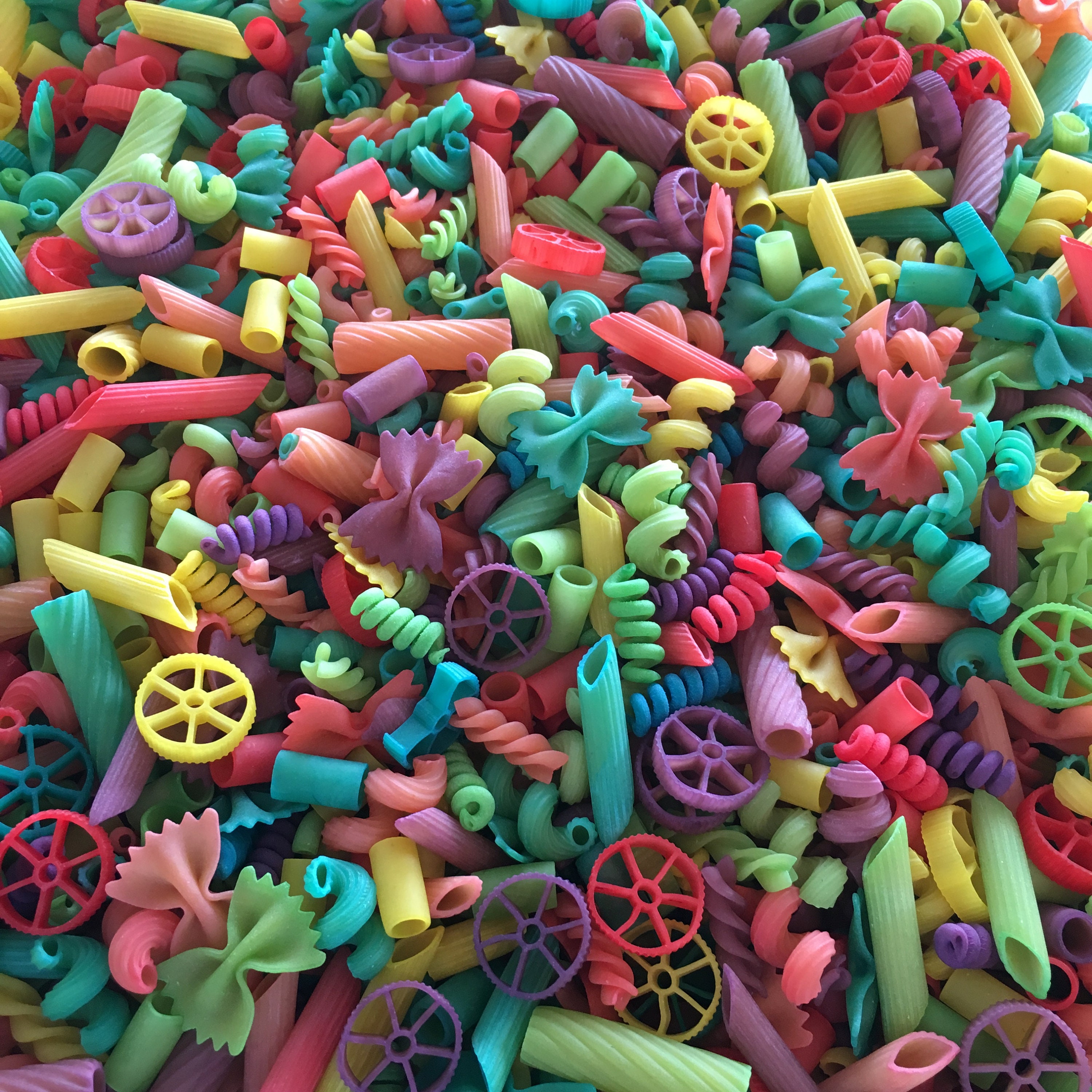 Sensory play rainbow pasta play kit - large size, includes tongs and a ...