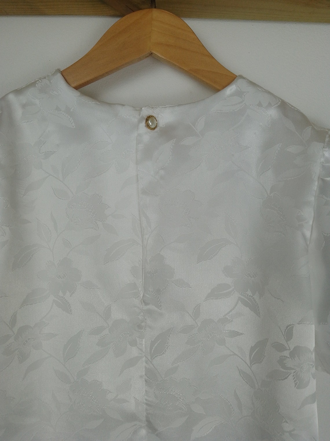 White Girls Dress, Floral Self Design With Lining, Chest 26 In, Length ...