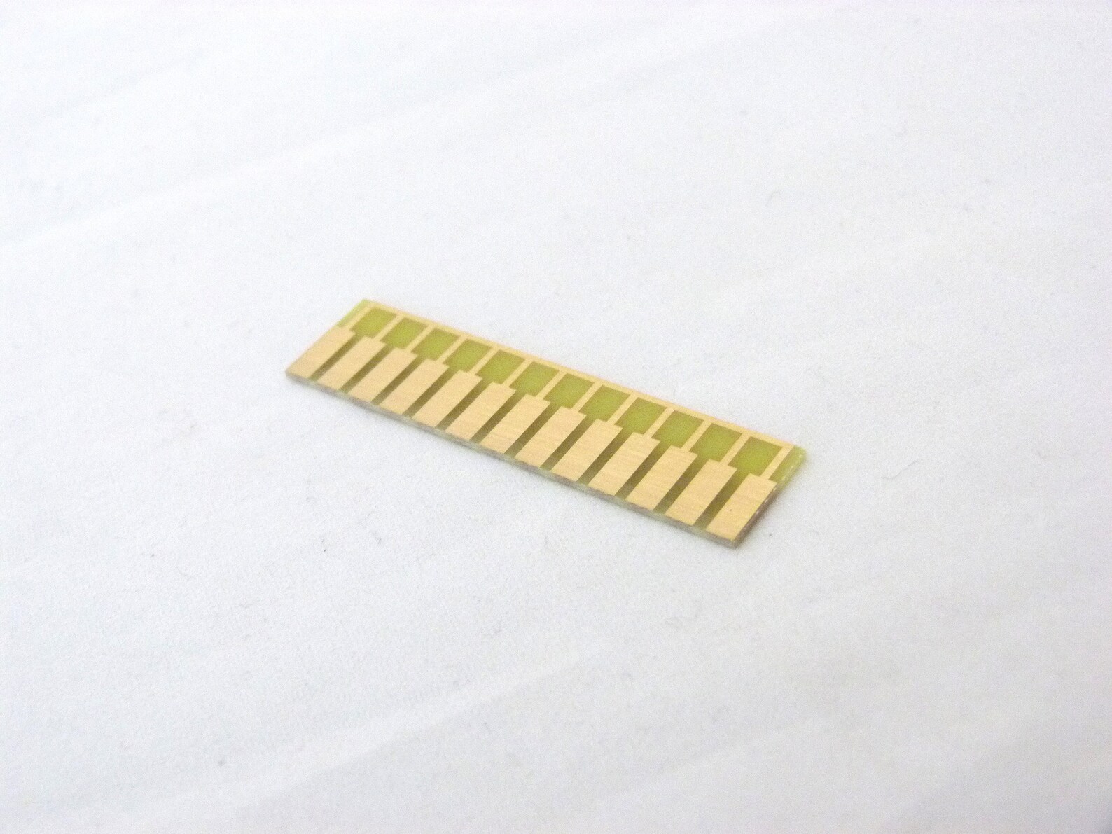 Lightsaber Clamp Card 13-trace ESB Natural/gold Scheme Sized for ...