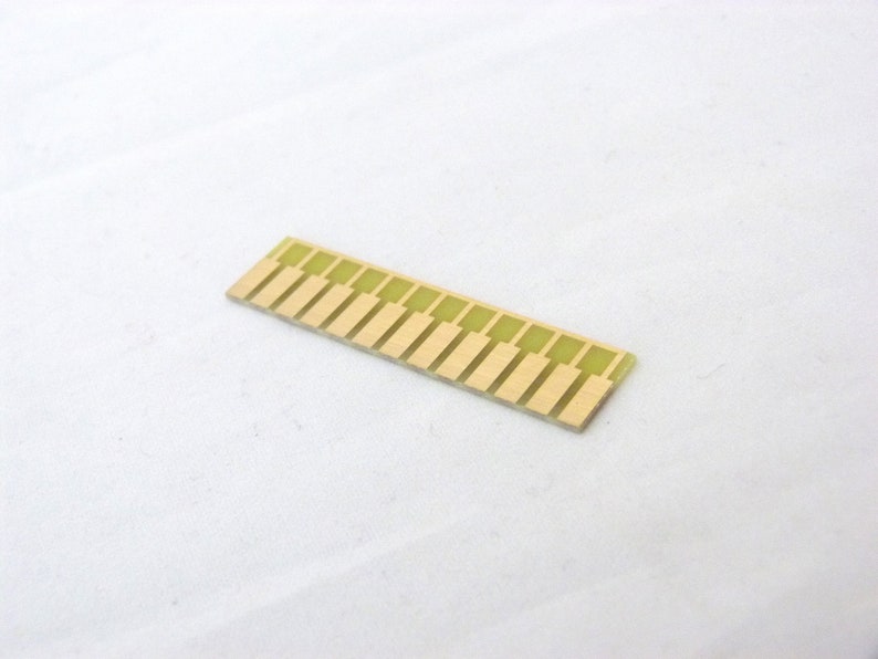Lightsaber Clamp Card 13-trace ESB Natural/gold Scheme Sized for ...