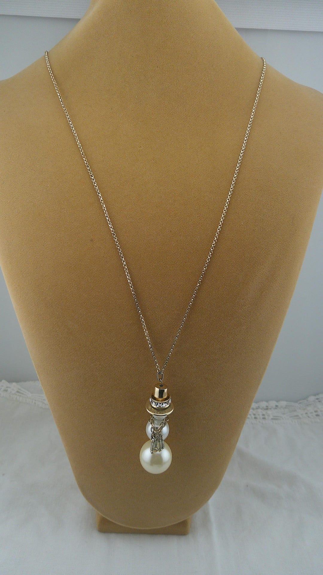 Vintage Imitation Pearl & Gold Tone Snowman Pendant Necklace – Movable ...