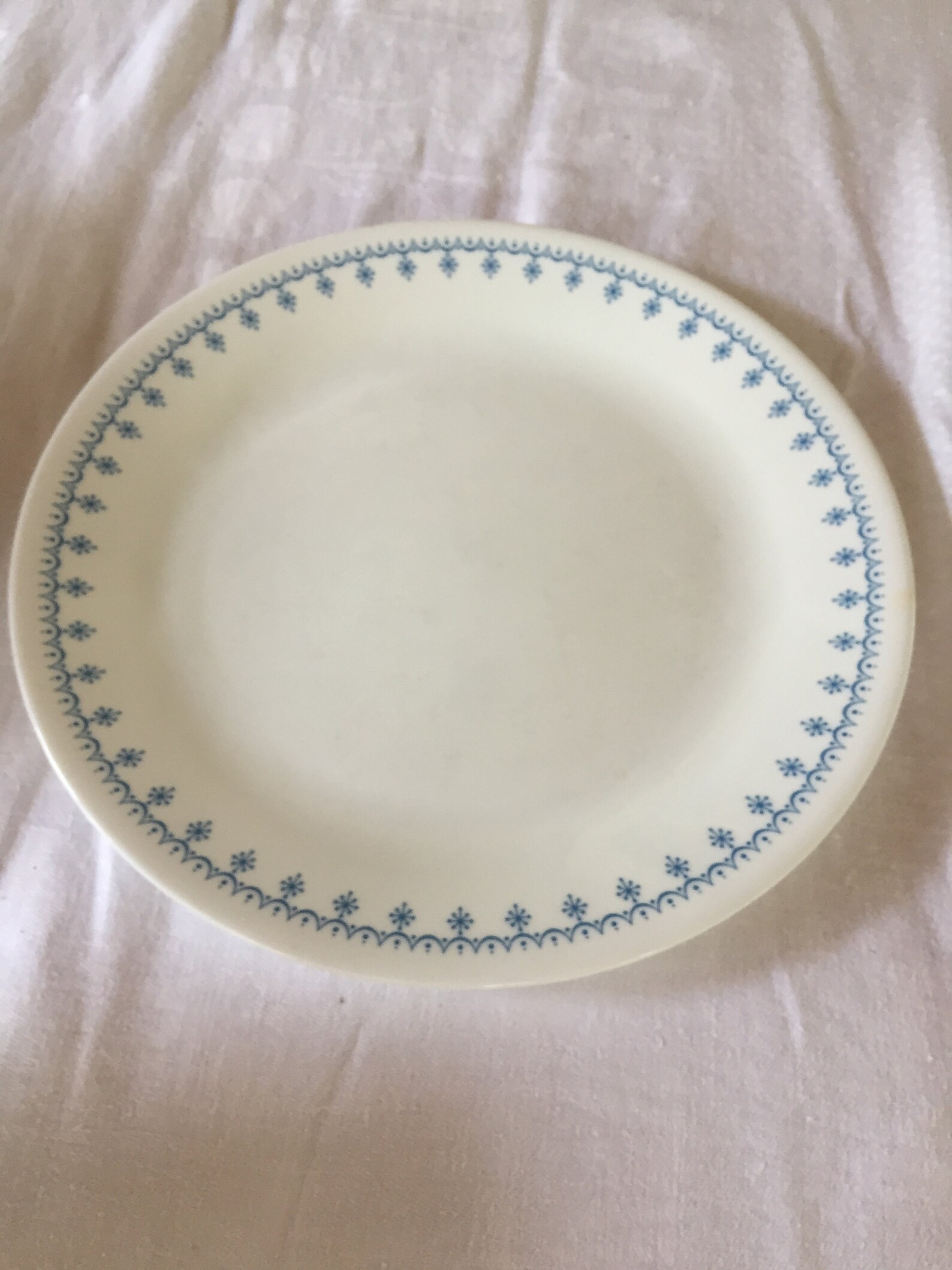 Vintage 1972 Snowflake Dinner Plate - Etsy