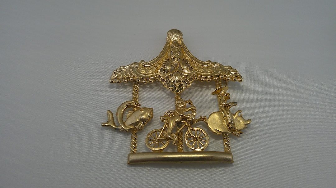 Collectible Vintage Whimsical Carousel Brooch Pin Gold Tone Large 2.75 ...