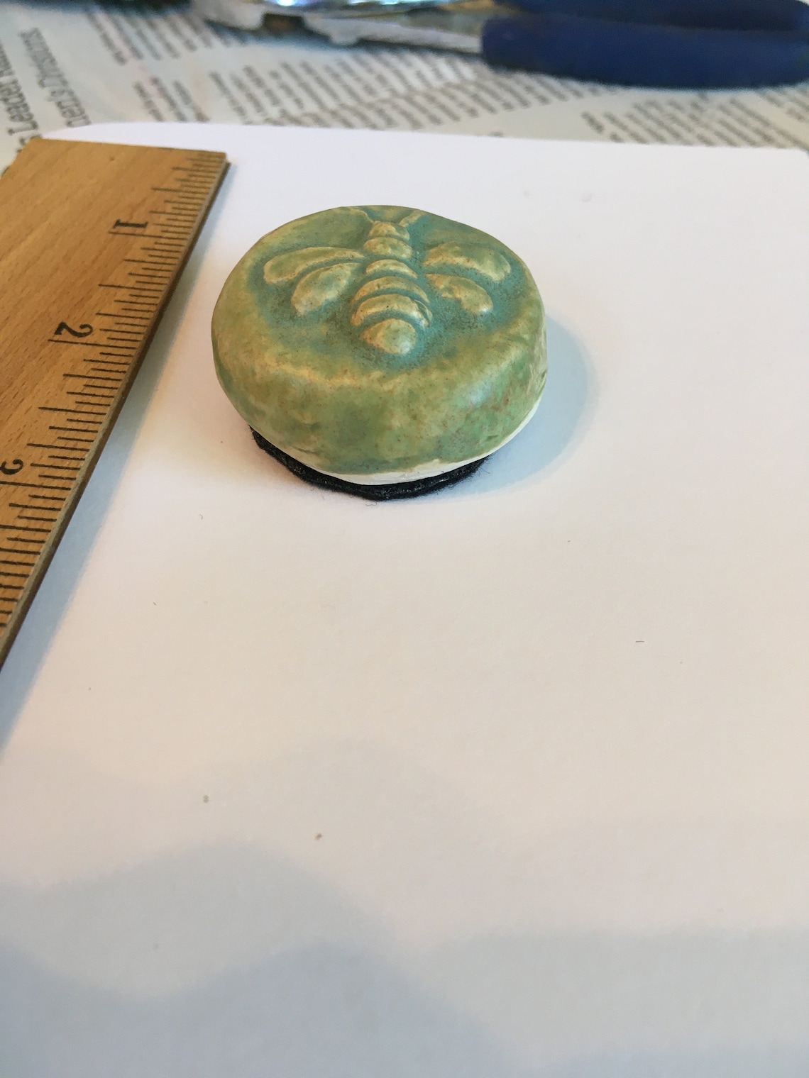 Ceramic Bee Medallion - Etsy