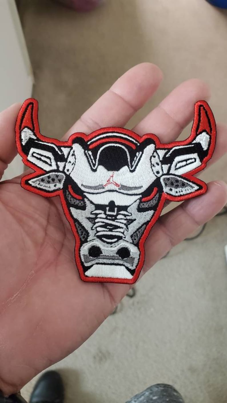 Chicago Bulls IRON-ON Embroidery Patch. 4.1x3.7 - Etsy