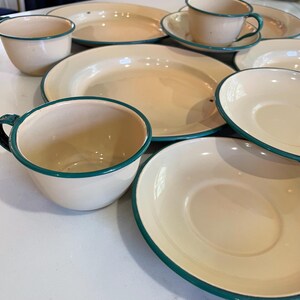 Vintage Enamel Beige Green Rim Enamelware Dish Set 11 Pieces, Beige W ...