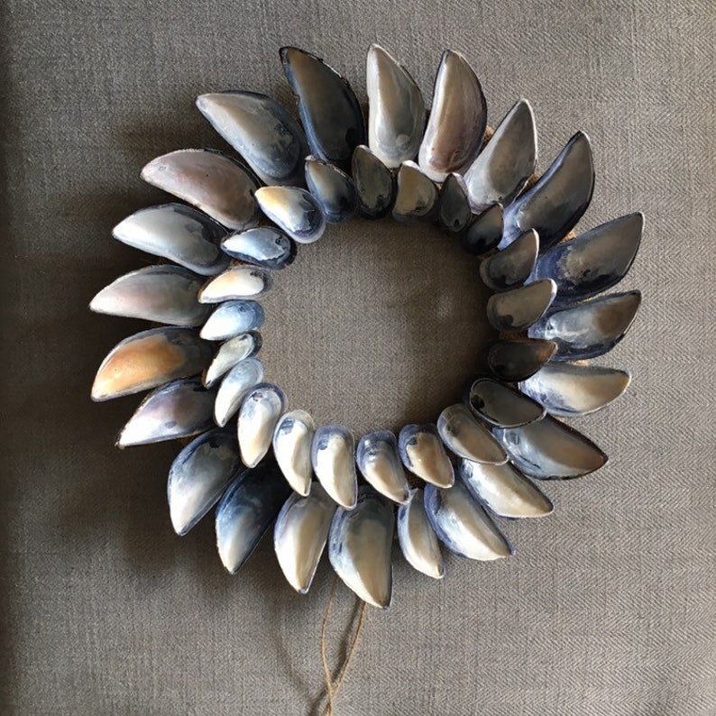 Stunning Mussel Shell Wreath - Etsy UK