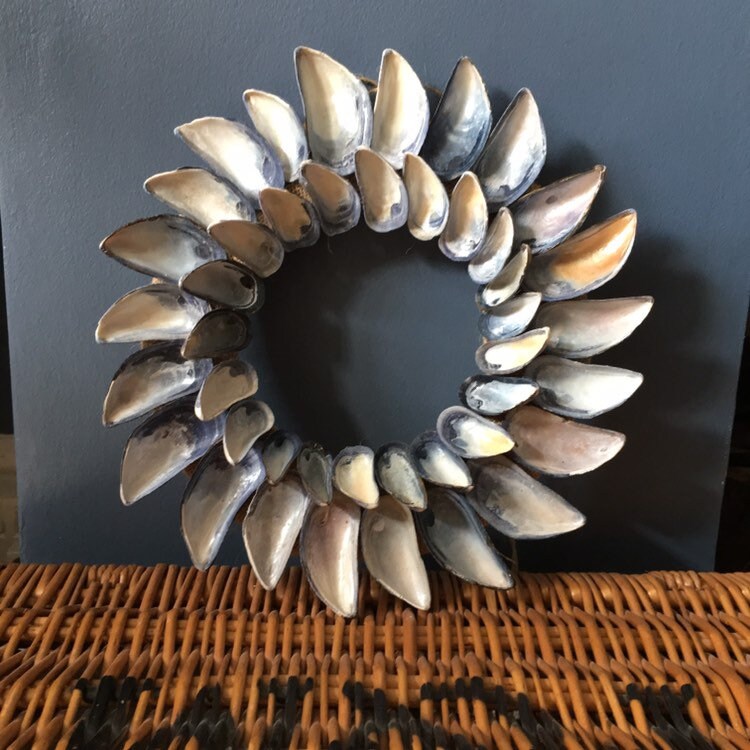 Stunning Mussel Shell Wreath - Etsy UK