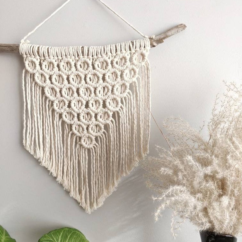 Small Macrame Wall Hanging - Etsy