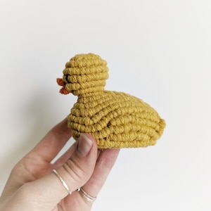 DIY Pattern Macrame 3D Sculpture Rubber Duck Instructions, Macrame ...
