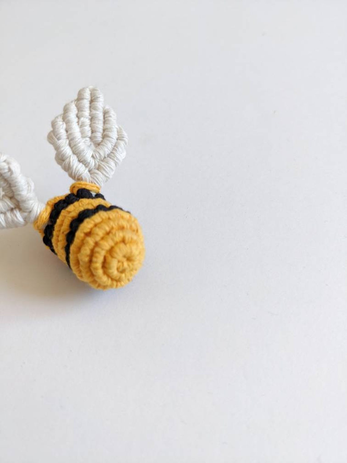 3D Pack of 5 Macrame Fiber Miniature Bee Sculpture | Etsy
