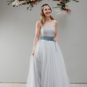 Brautrock "Iceland" mit Tüll in zartem Blau - Etsy.de