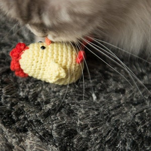 Chicken Cat Toys With Catnip, Filled With Valerian. Small Yellow Chick ...