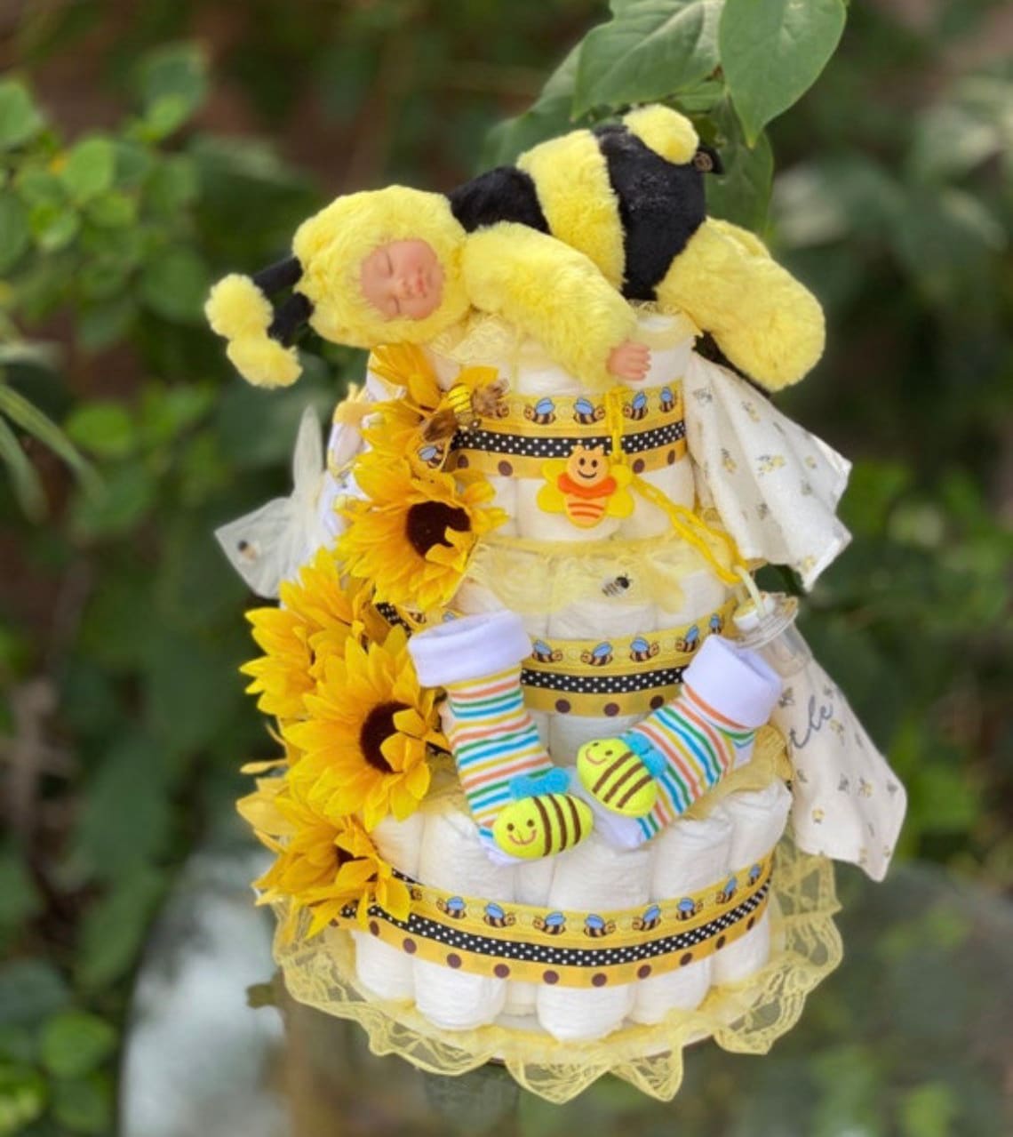 Bee Diaper Cake Bee Baby Shower Bumblebee Diaper | Etsy