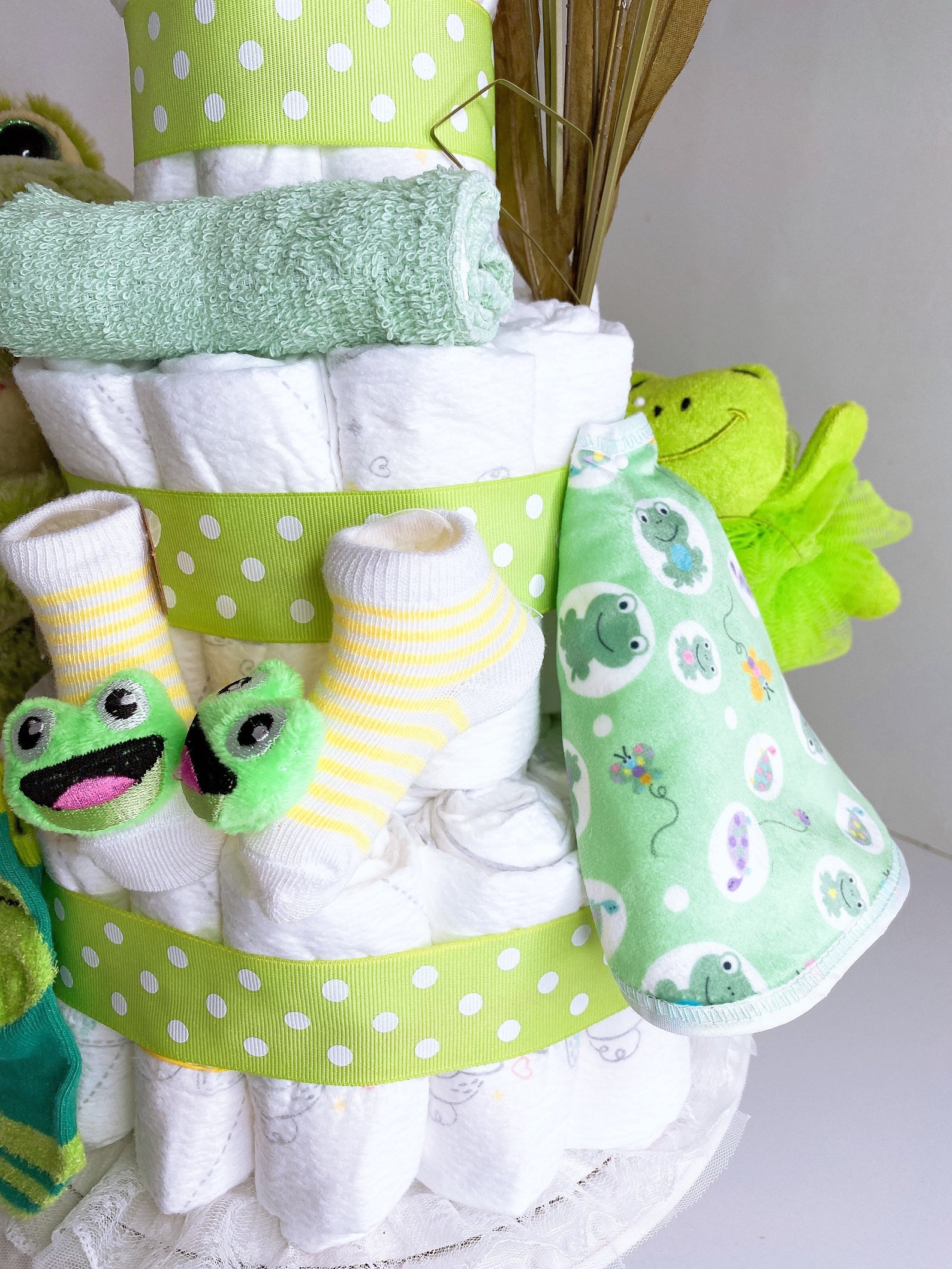 Frog Diaper Cake Frog Themed Boy Diaper Cake Centerpiece - Etsy