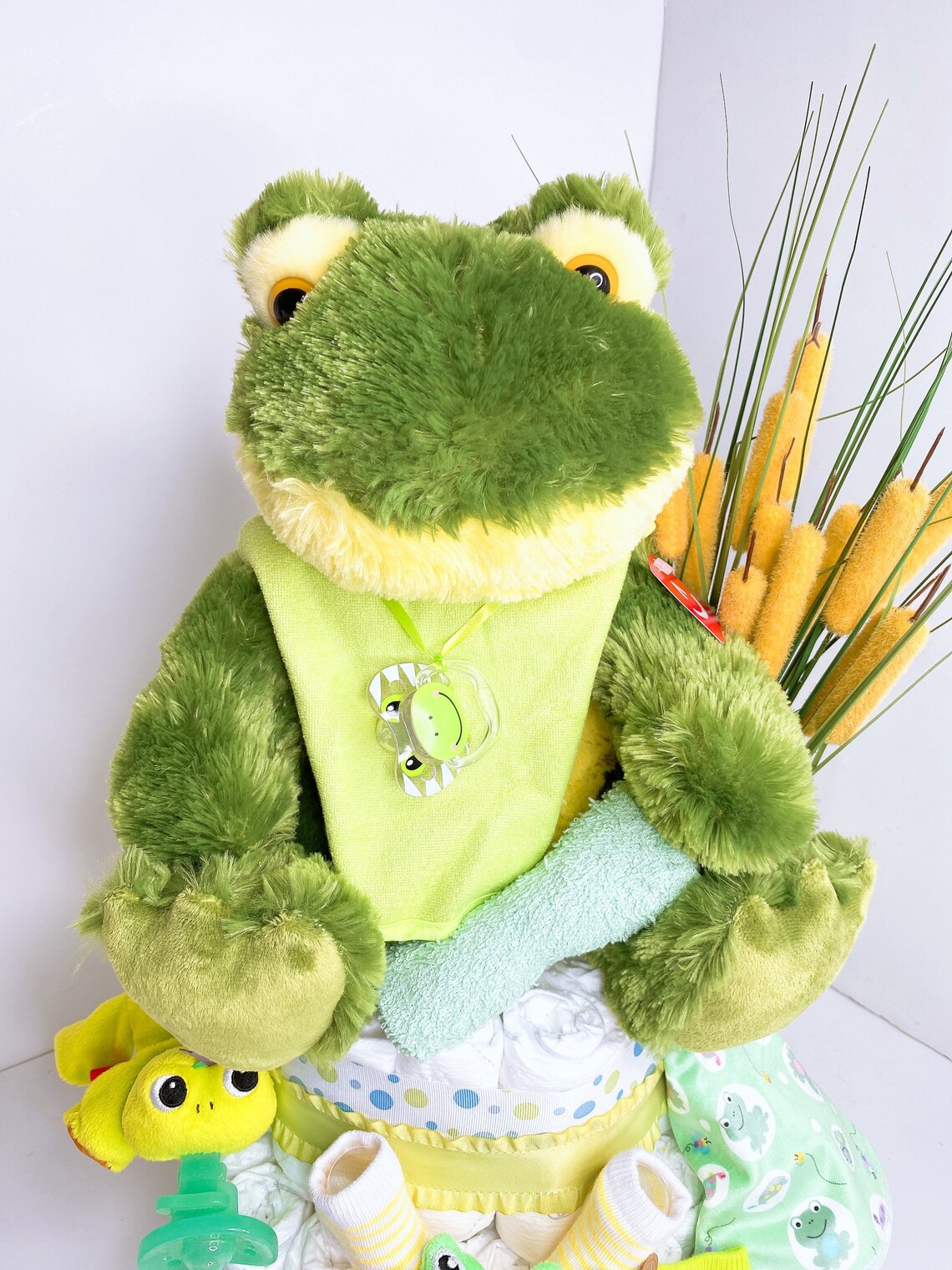 Frog Diaper Cake Frog Themed Frog Baby Shower Centerpiece - Etsy