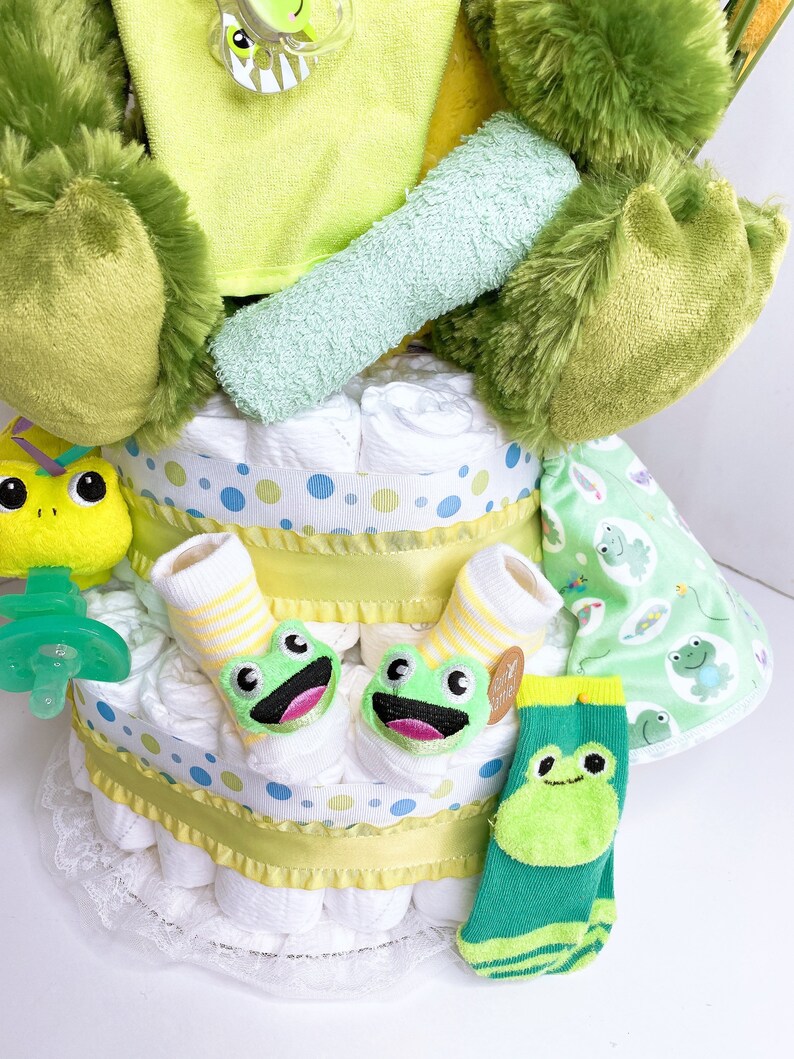 Frog Diaper Cake, Frog Themed, Frog Baby Shower, Centerpiece - Etsy