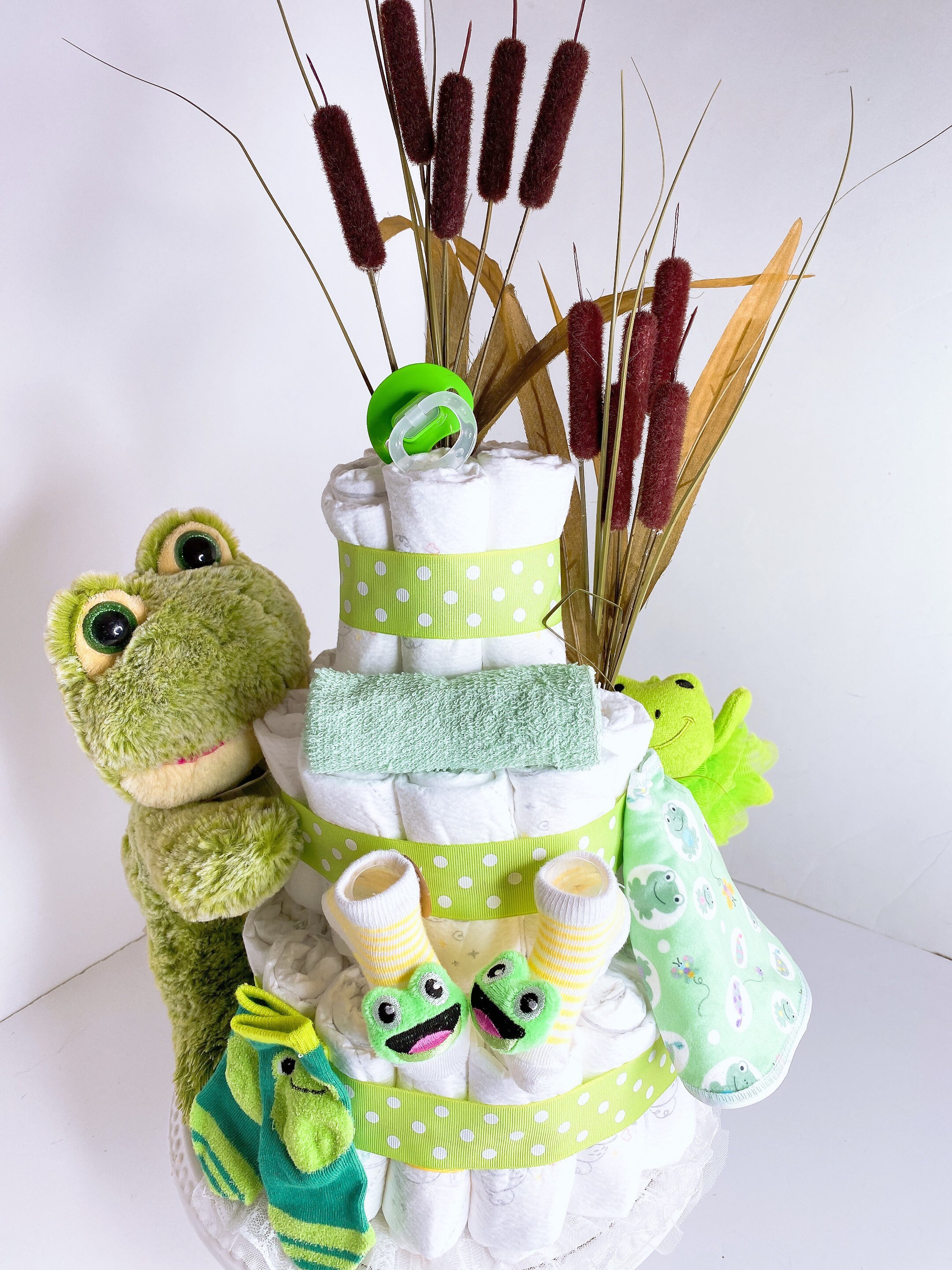 Frog Diaper Cake Frog Themed Boy Diaper Cake Centerpiece - Etsy