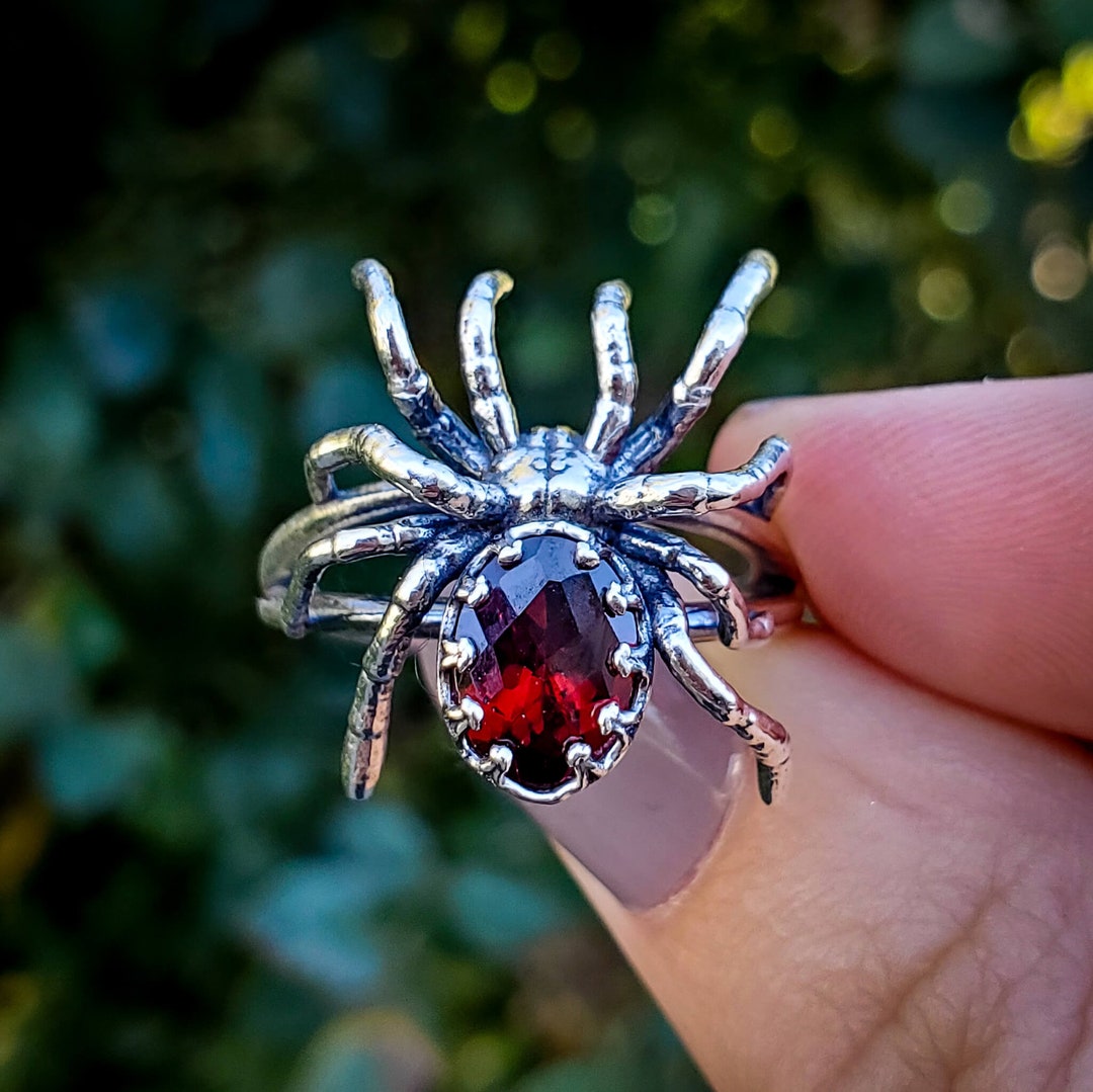 Silver Garnet Tarantula Spider Ring - Etsy