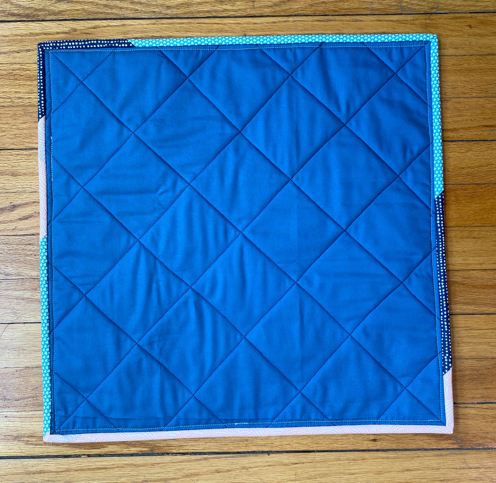 Quilted Table Topper Beetles | Etsy