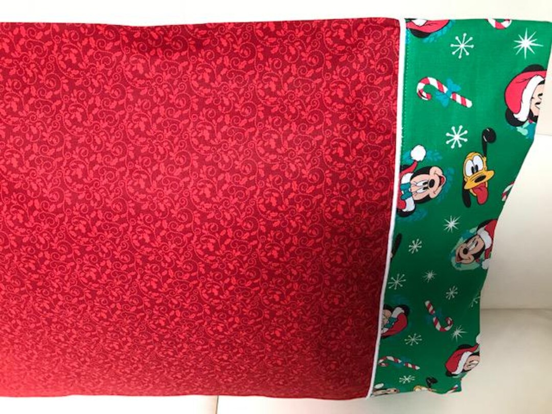 Mickey and Pluto Christmas Border Pillowcase Standard, Specialty Item ...