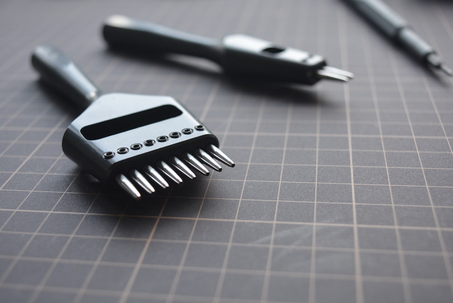 28 Prongs 4mm Leather Stitching Prong Punch Round Holes / | Etsy