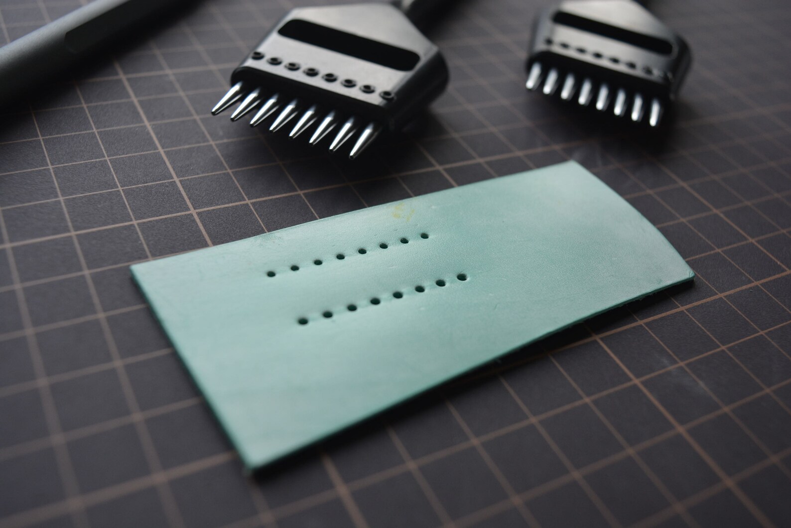 28 Prongs 4mm Leather Stitching Prong Punch Round Holes / | Etsy