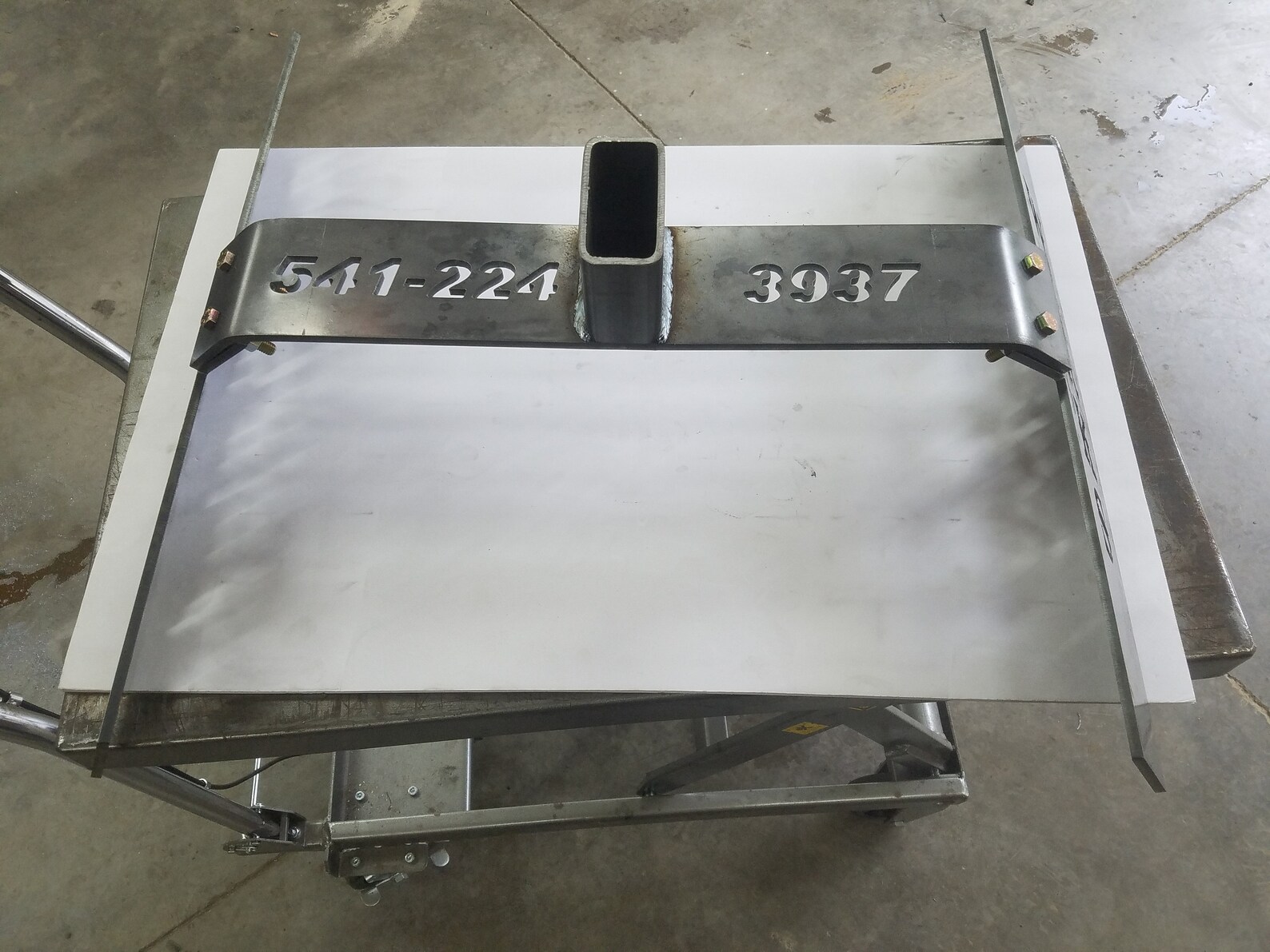 Steel Gong Target Stand (bolt Base) W/ 2 New Adjustable Height Hangers ...