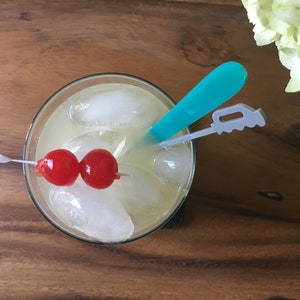 Skis & Poles Stir Sticks 8 PIECE Pack// Aprés Ski, Winter Sports ...