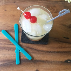 Skis & Poles Stir Sticks 8 PIECE Pack// Aprés Ski, Winter Sports ...