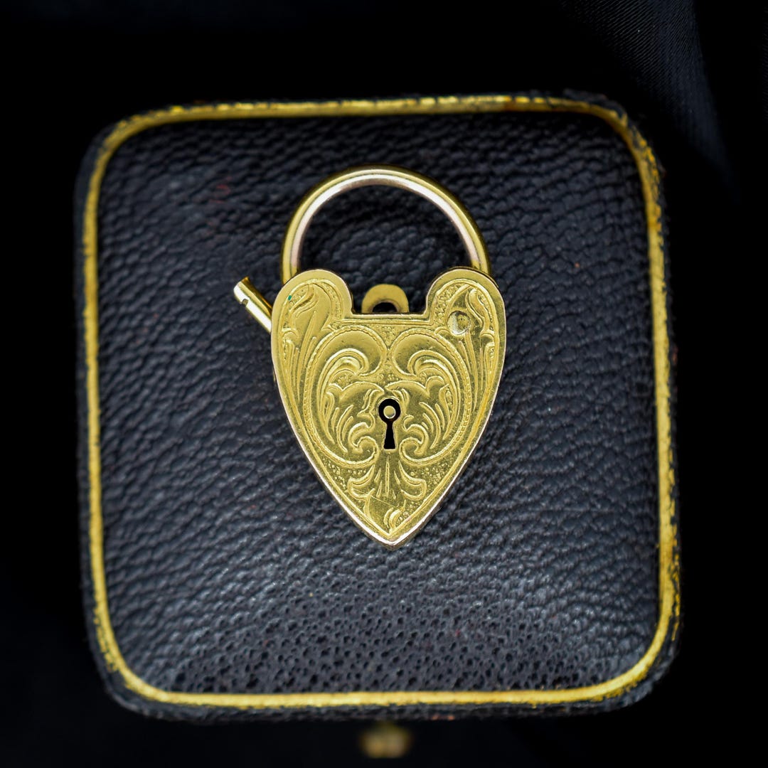 Vintage 9ct Yellow Gold Engraved Heart Padlock Charm Pendant - Etsy