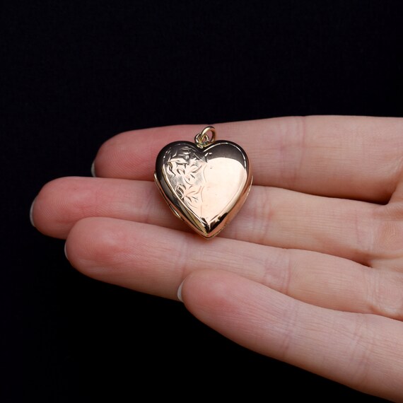 Antique 9ct Gold Engraved Fancy Heart Locket Pendant - Gem