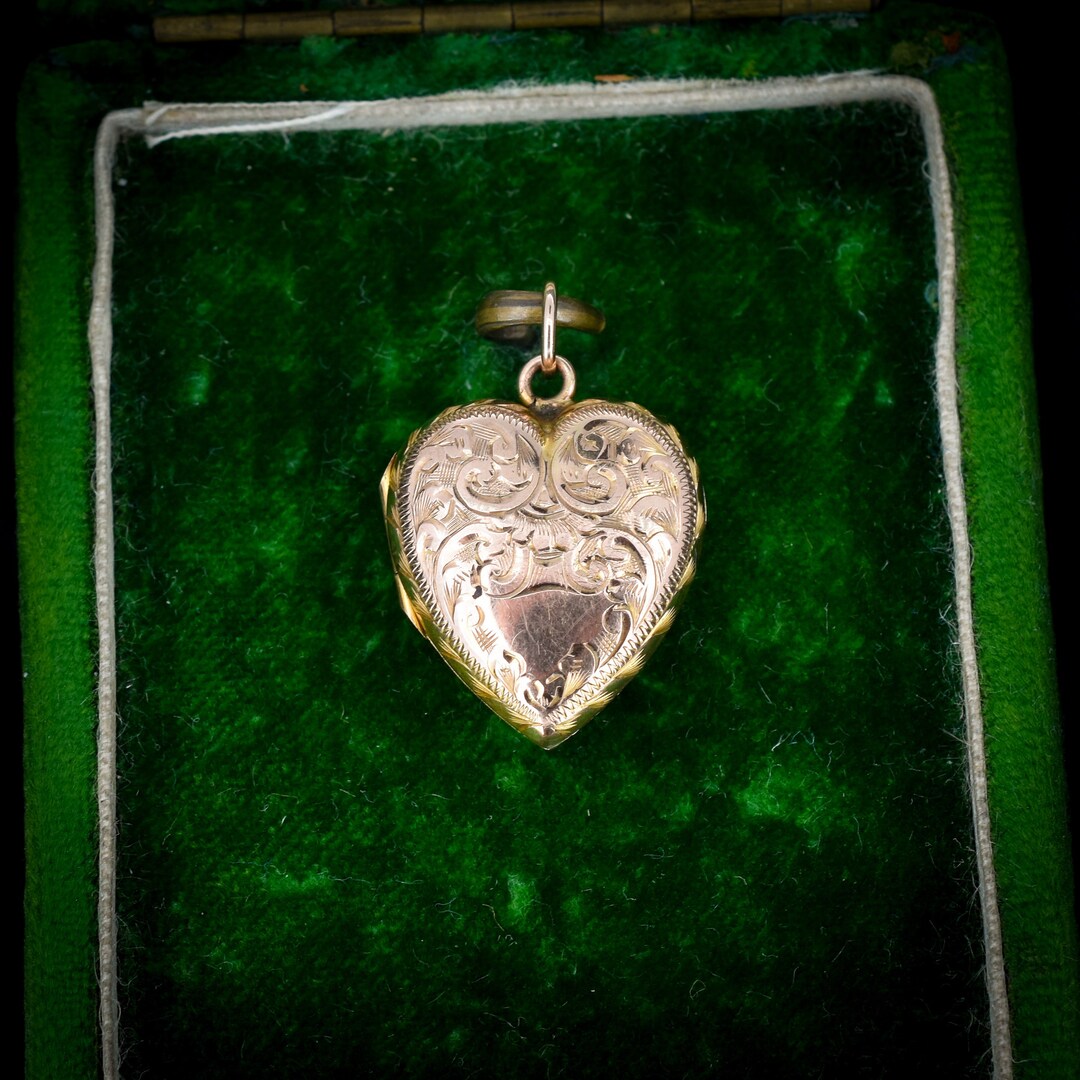 Antique 9ct Gold Engraved Fancy Heart Locket Pendant - Etsy