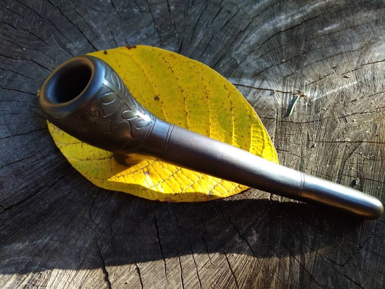Long black ceramic smoking pipe. Elegant English clay pipe | Etsy