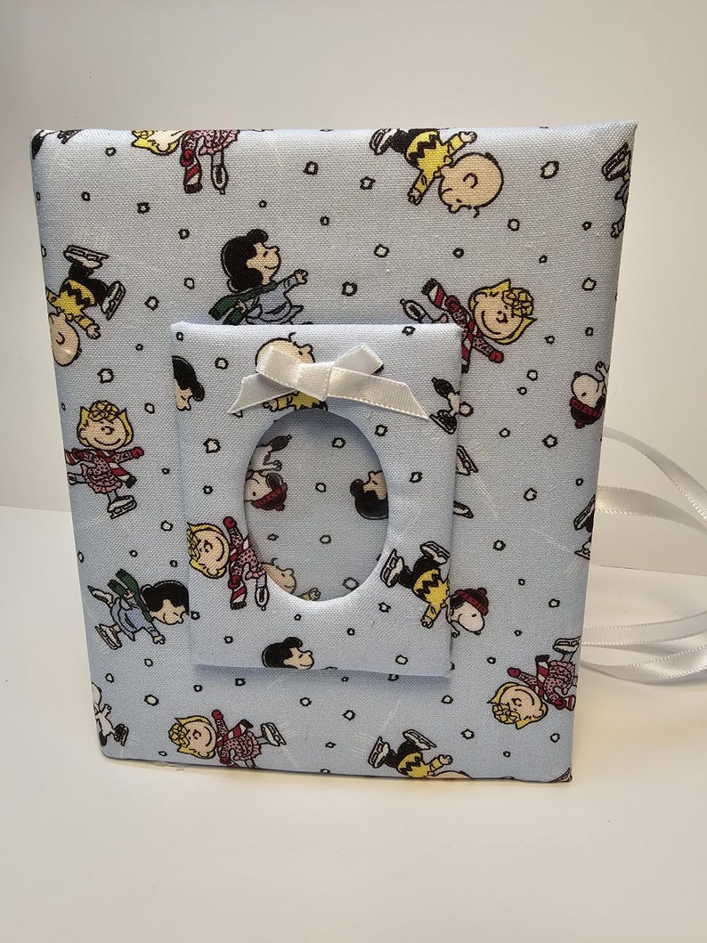 Winter Charlie Brown Snoopy and the Peanuts Gang Photo Album - Holds ...