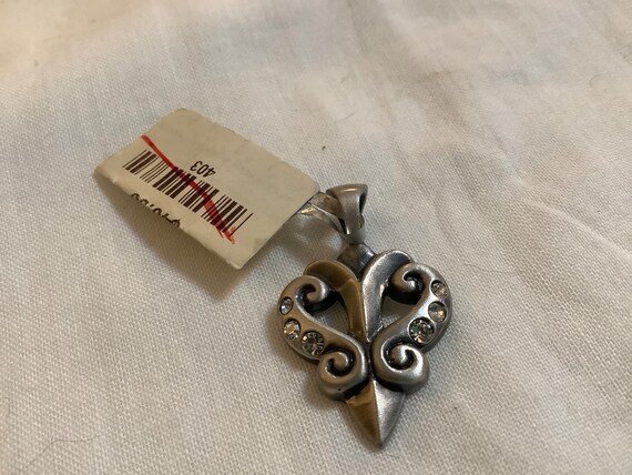 BICO Australian Lyre symbolizes the music of hearts - Gem