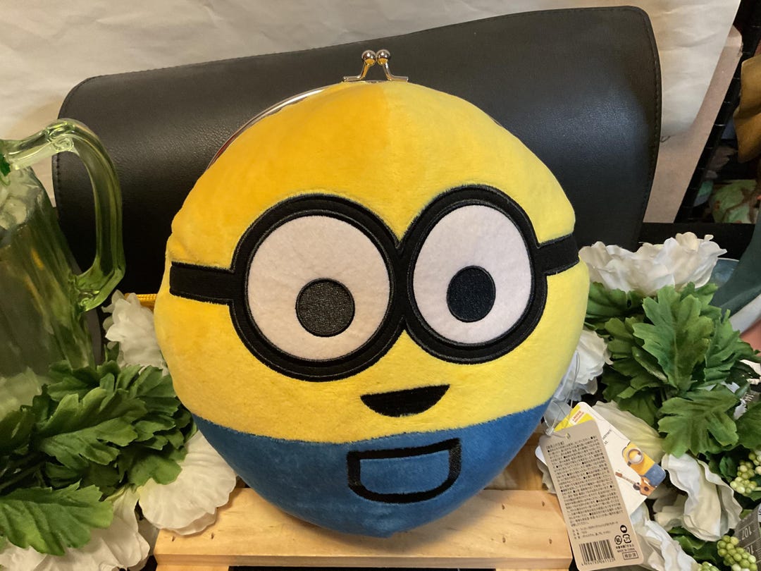 Minions Cross Body Purse With Snap Closure Measures 11” Tall New in Bag ...