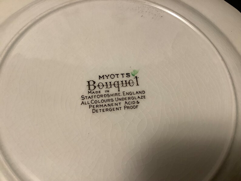 Vintage Set of 4 Dinner Plates and 1 Bread Plate by Myott, in the ...