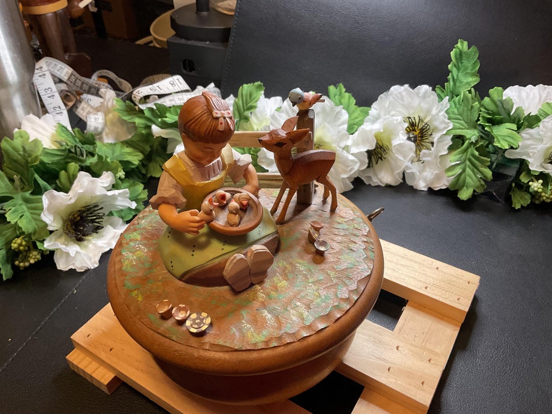 Anri Thorens Switzerland Musicbox of Little Girl With New Born Birds ...