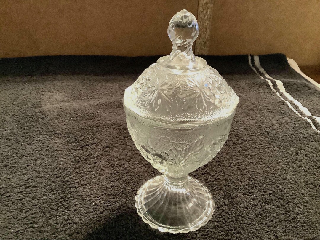 Vintage Jeanette Lidded Candy Dish Grapes and Vine Pattern. Measures 8 ...