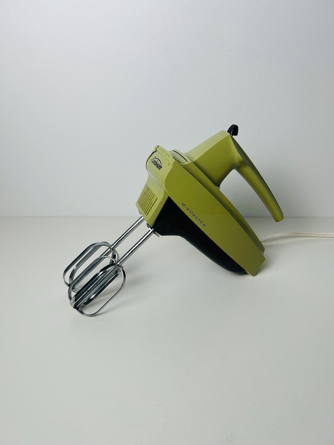 Sunbeam Mixmaster 3 Speed Avocado Green Hand Held Electric Mixer ...